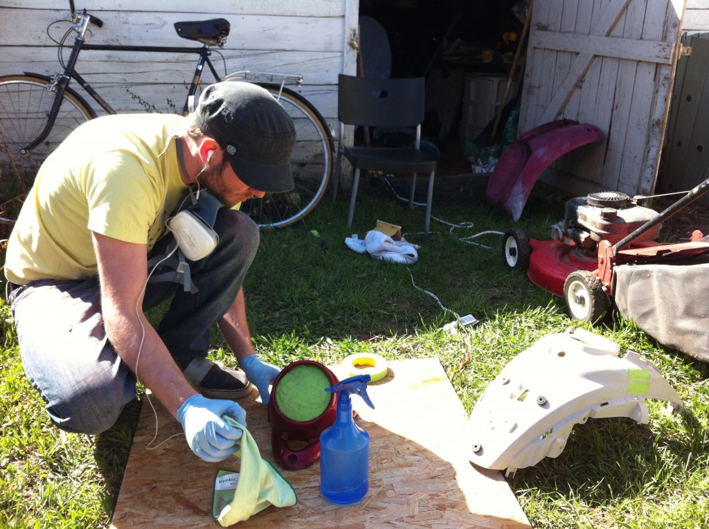 How to paint your scooter using spray paint at home – Machiine